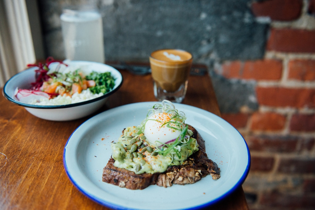 September Surf Café: Coffee and sunshine on Notre-Dame Street - Tastet