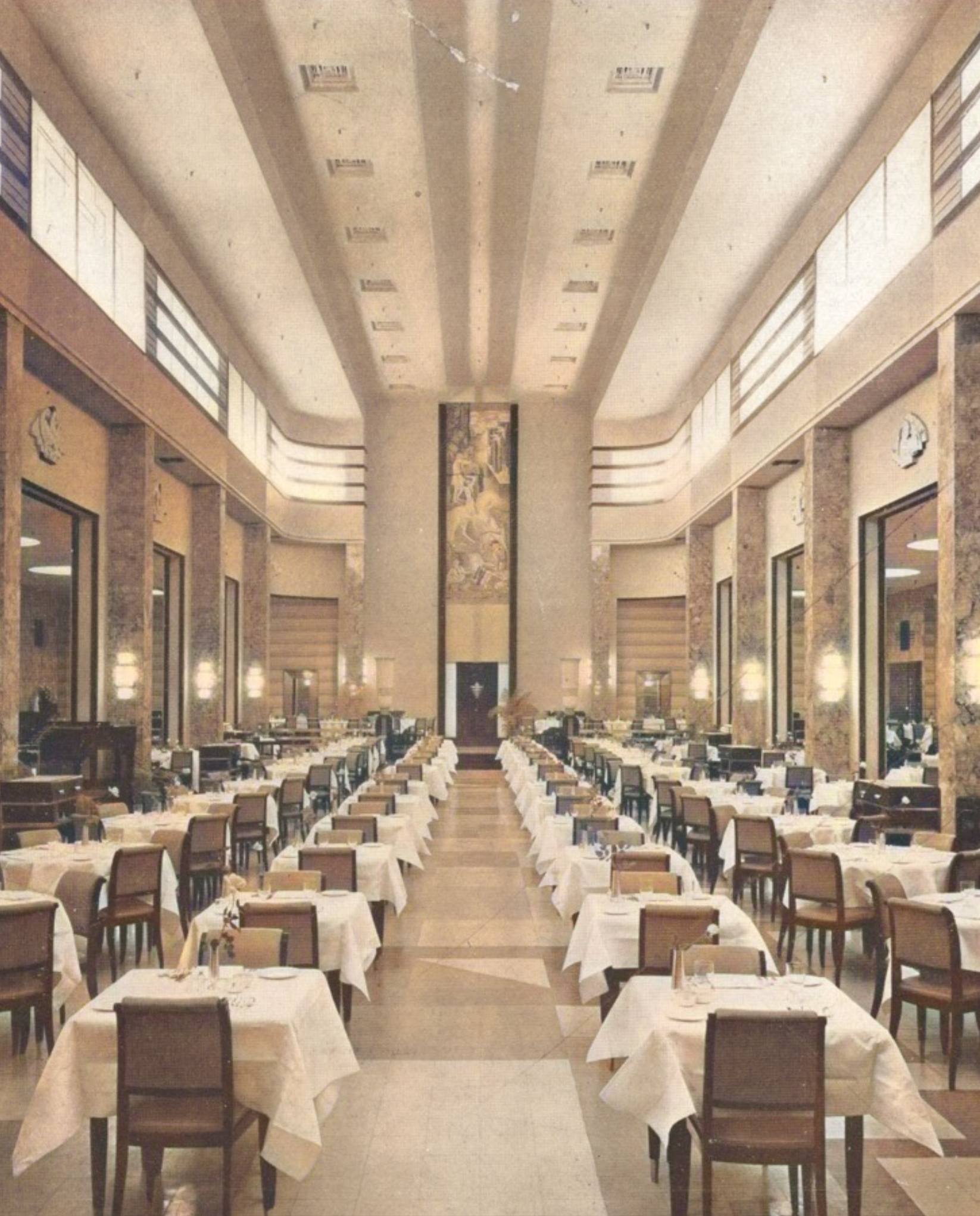 Iconic Le 9e at the Centre Eaton is reopening in May - Tastet