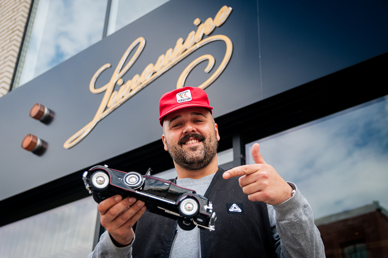 Limousine : A New Hotspot in Saint-Lambert, by Laurent Dagenais